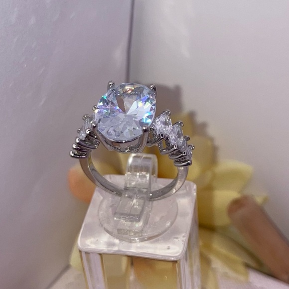 Fashion Jewelry | Jewelry | Sparkling White Sapphire Chunky Bling Ring ...